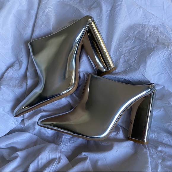 Qupid | Shoes | Silver Metallic Alien High Heel Pointed Toe Slipon ...